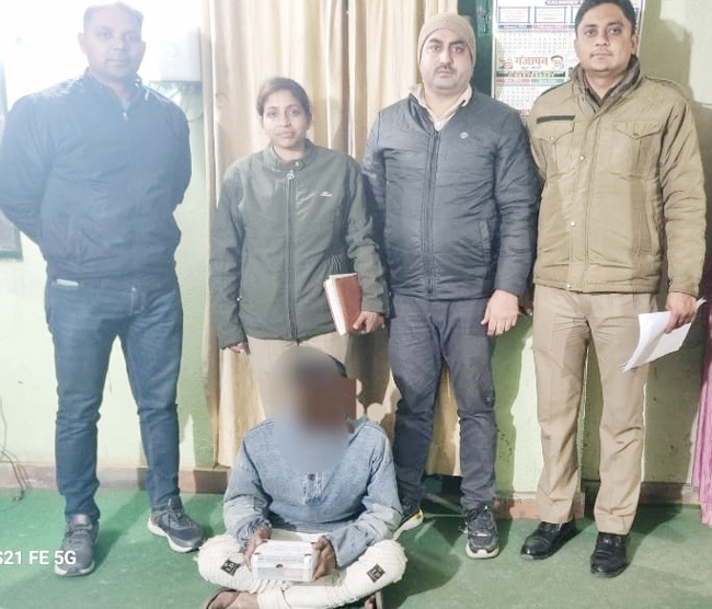 नशे पर वार- मादक पदार्थों की तस्करी रोकने को पुलिस का अभियान, स्मैक समेत तीन दबोचे - Corbett ...