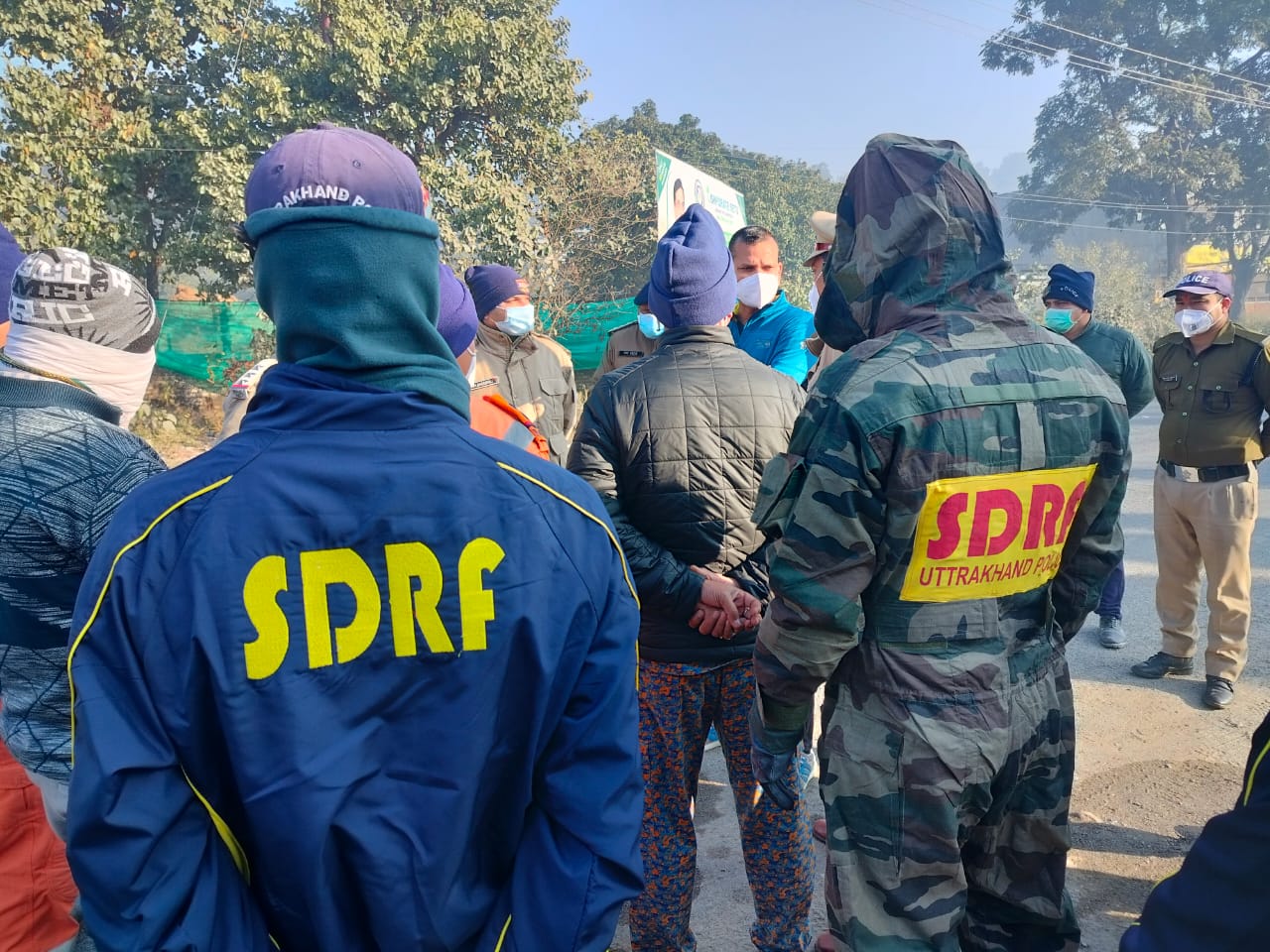 देहरादून-(बडी खबर) इस इलाके में हुए क्लोरीन गैस के बड़े सिलेंडर लीक,मचा हड़कंप,कमान्डेंट SDRF ...