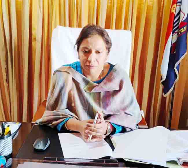 नैनीताल: पुलिस कर्मचारियों के आवासीय सुविधाओं में होगा सुधार, आईजी के ये निर्देश - Corbett ...