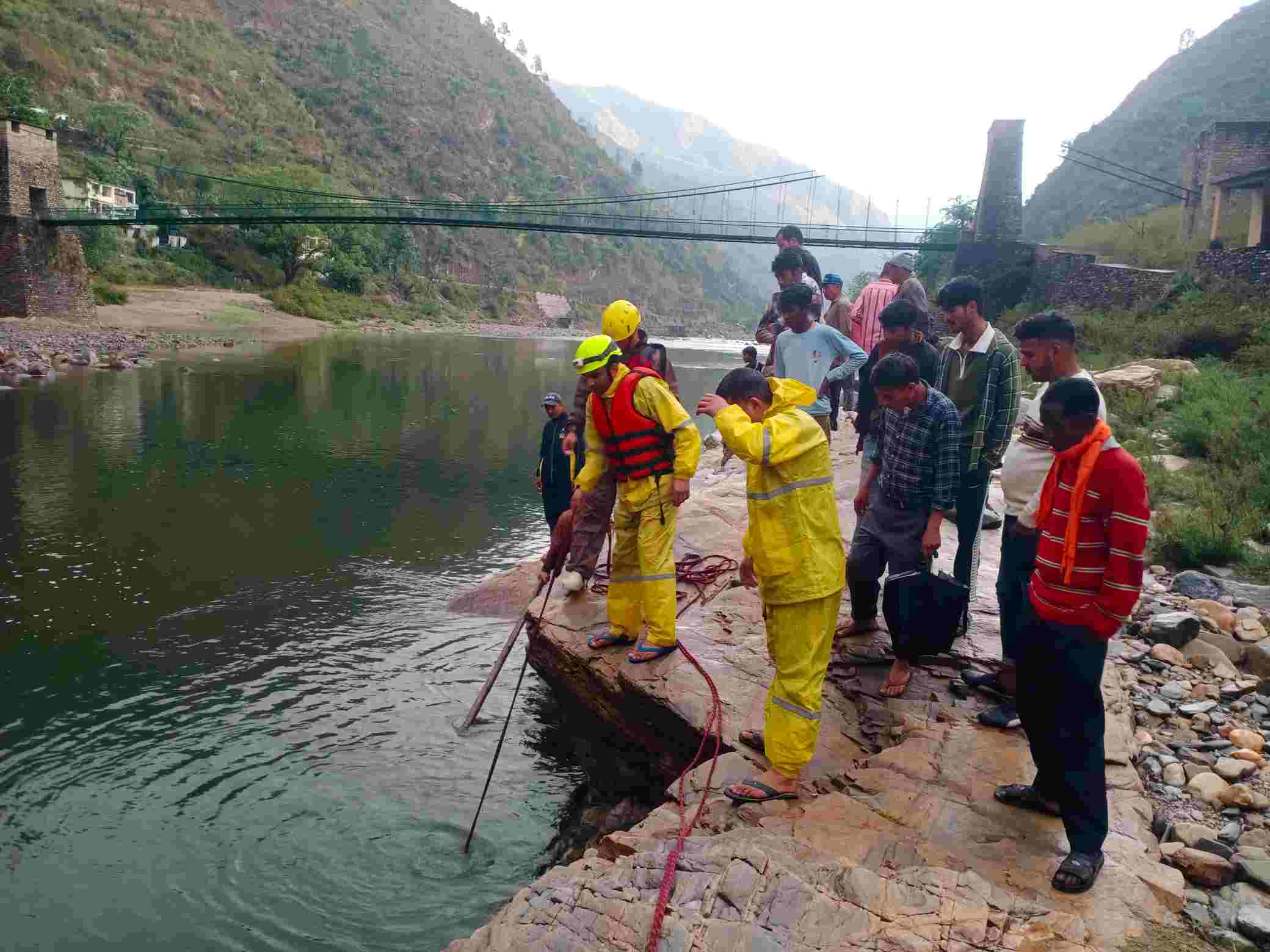 दुखद-कोसी नदी मे डूबने से व्यक्ति की मौत, SDRF ने किया शव बरामद। - Corbett Halchal (कॉर्बेट हलचल)