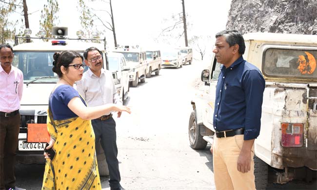 जिलाधिकारी वंदना ने कैंची धाम क्षेत्र के निर्माण कार्यों का किया निरीक्षण, दिए ये निर्देश ...