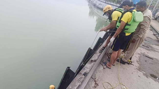 दुःखद- बैराज में डूबे युवक का शव SDRF ने किया बरामद - Corbett Halchal (कॉर्बेट हलचल)