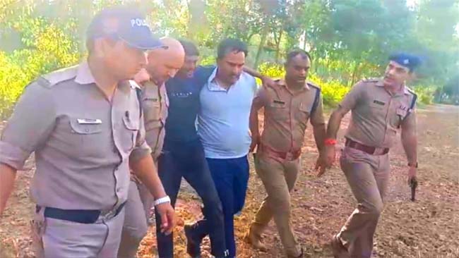 उत्तराखंड में गौ तस्करों से मुठभेड़, एक बदमाश को लगी गोली, साथी फरार - Corbett Halchal (कॉर्बेट ...