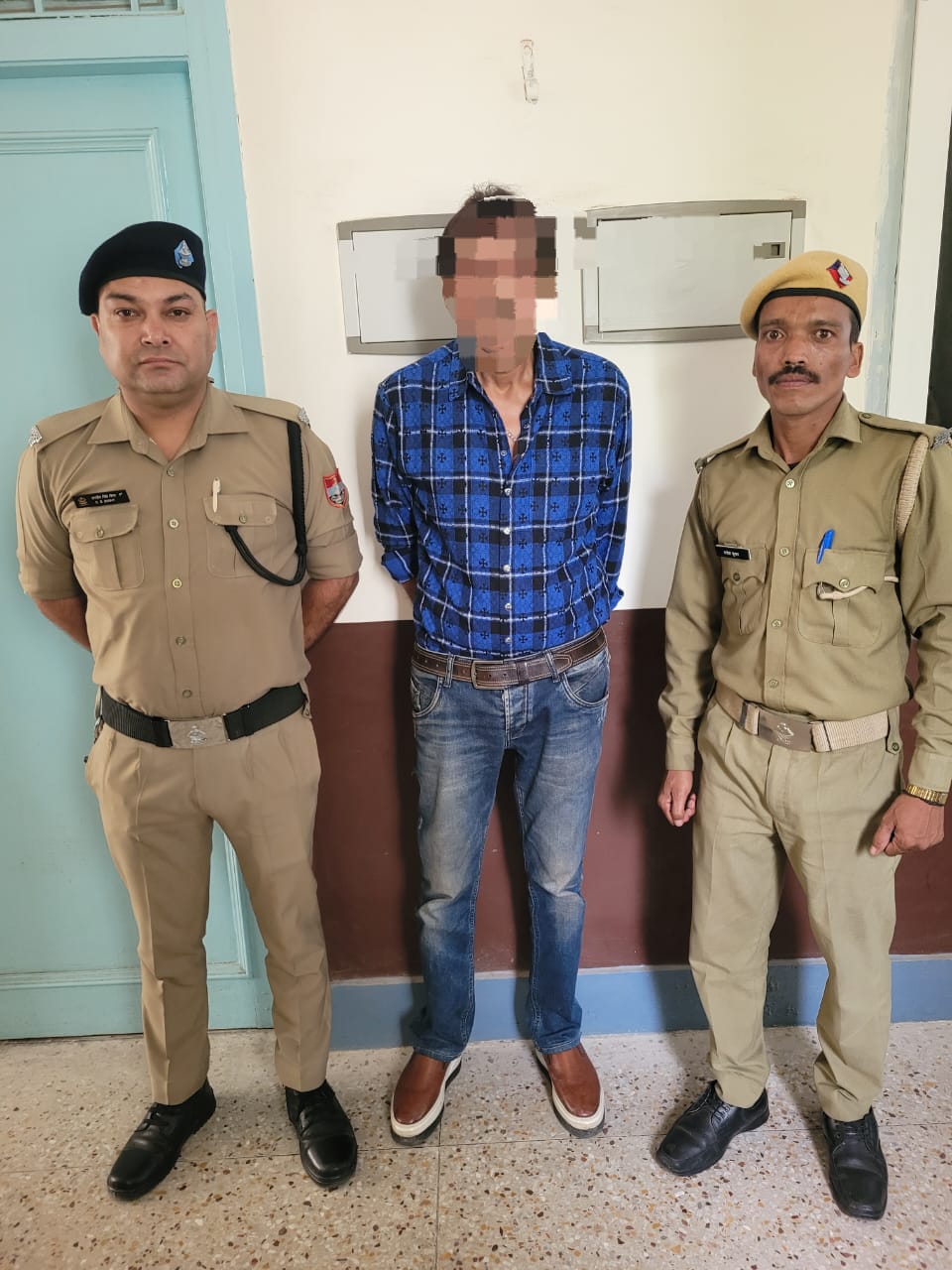 बड़ी खबर-SSP मीणा की जीरो टॉलरेंस नीति, फरार डायरेक्टर कवल शर्मा मुंबई से गिरफ्तार - Corbett ...