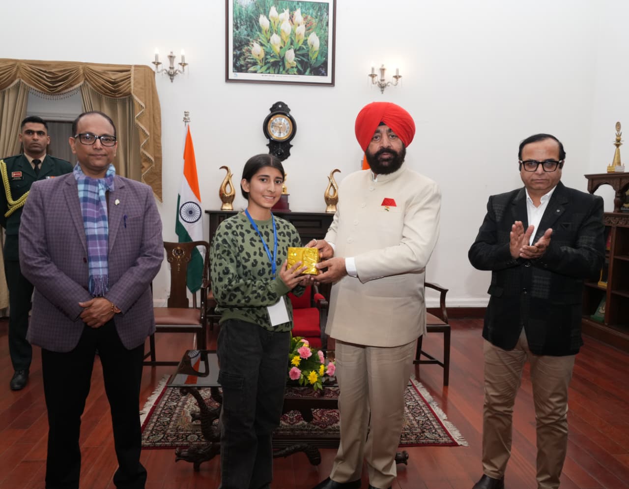 रामनगर की होनहार छात्रा प्रशस्ति करगेती महामहिम राज्यपाल द्वारा सम्मानित - Corbett Halchal ...